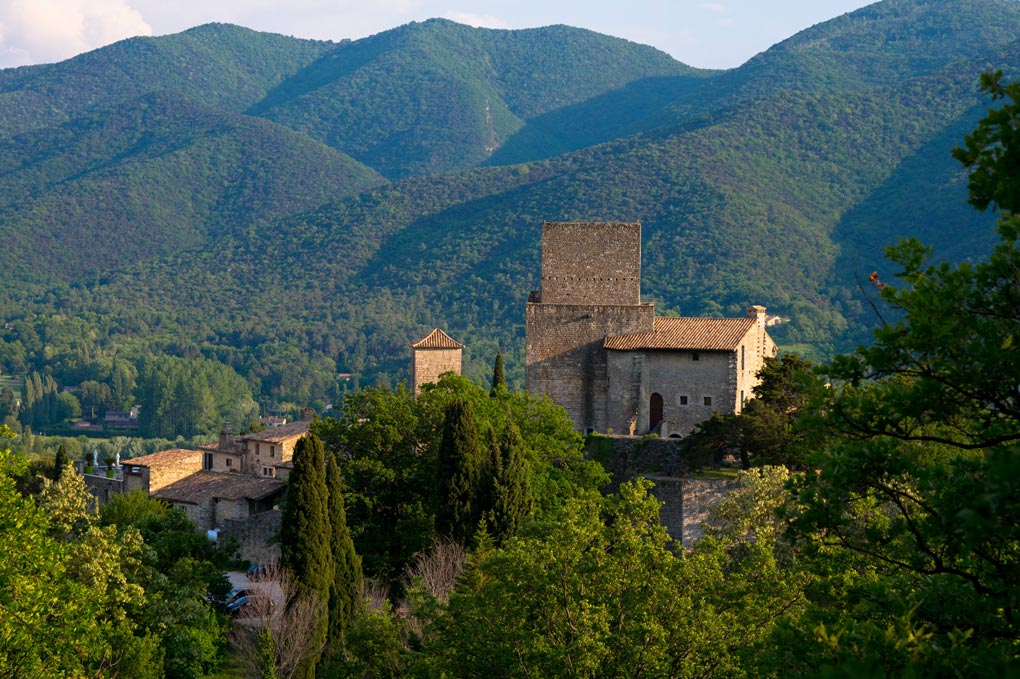 Le Poët-Laval dans la Drôme Provençale Le Poët-Laval dans la Drôme Provençale